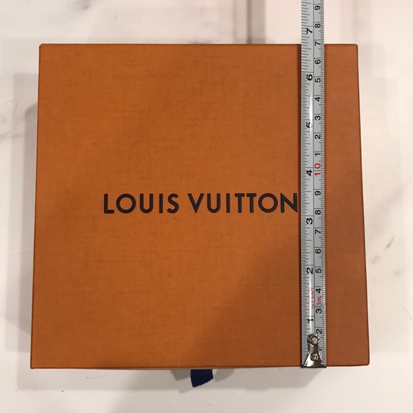 Louis Vuitton | Accessories | Authentic Louis Vuitton Medium Gift Or ...